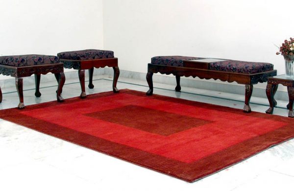 HAND TUFTED – Chinar International